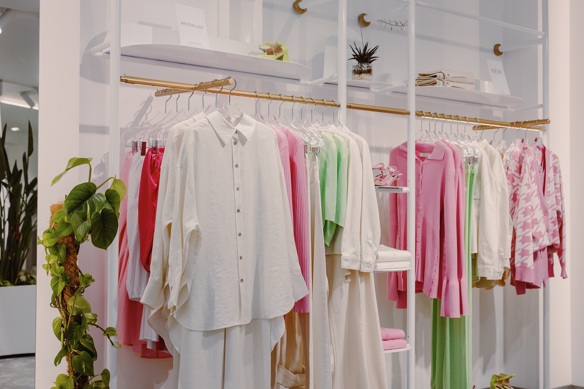 Identity, Social Justice, and Dress – Dress, Appearance, and Diversity ...